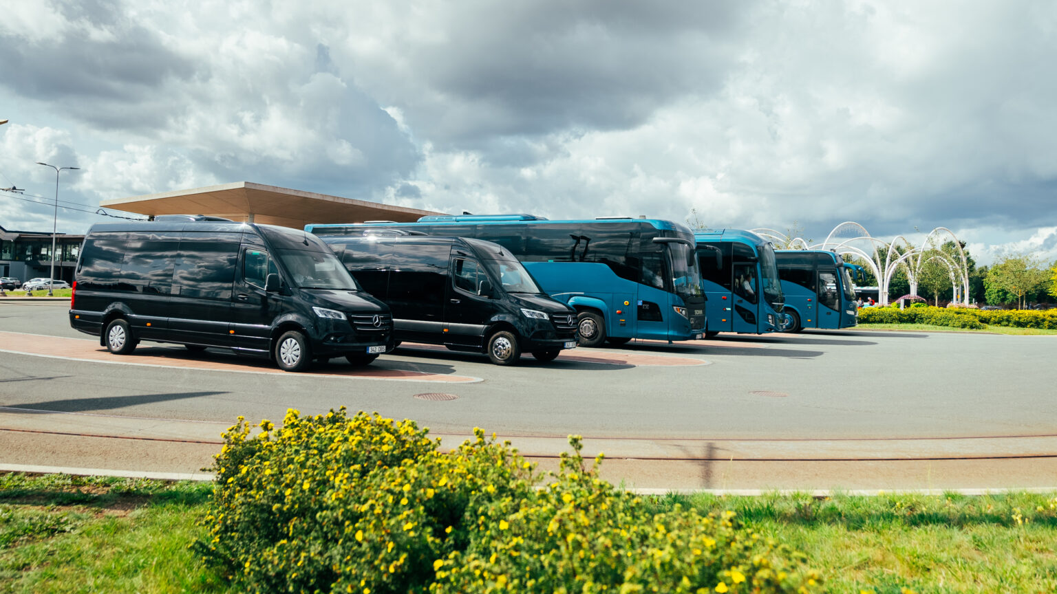 GO BUS I Offers high-quality public transport services